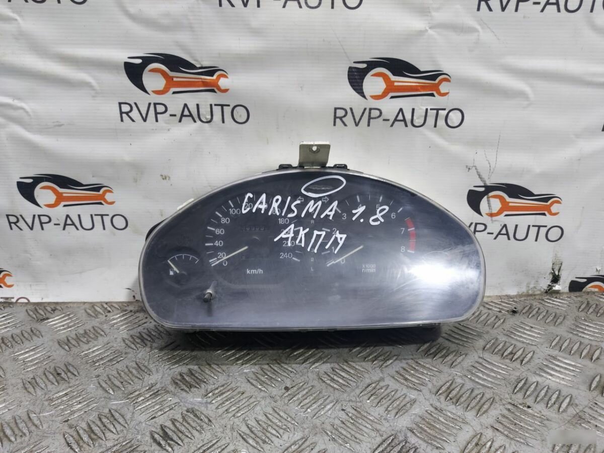 Панель приборов Mitsubishi Carisma 1.6 1995-1999 MR308402