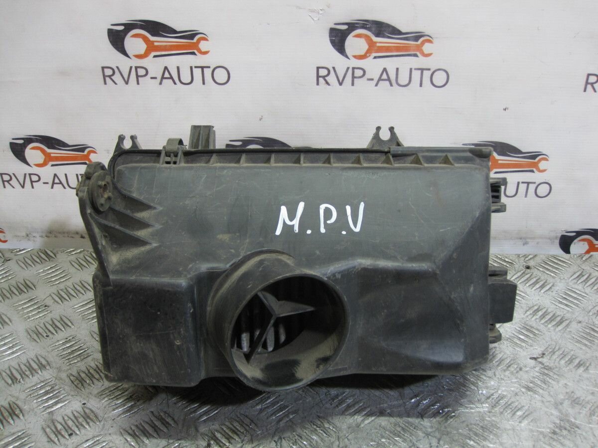 Корпус воздушного фильтра Mazda MPV 2 LW 3.0
