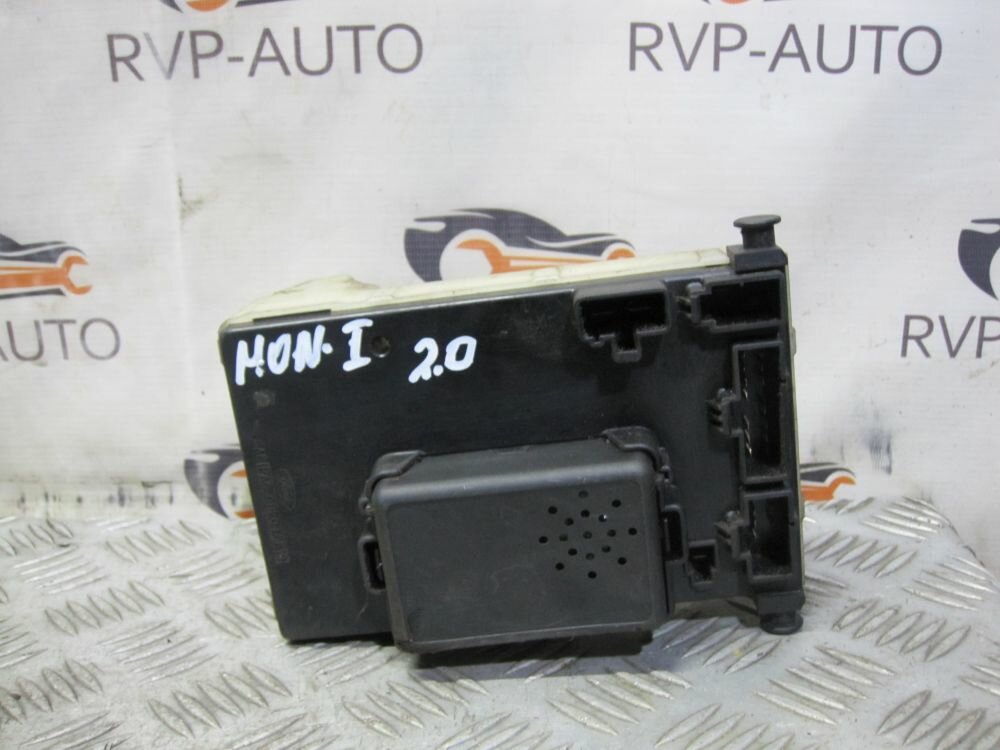 Блок предохранителей Ford Mondeo 1 1993-1996 93BG14K150AC