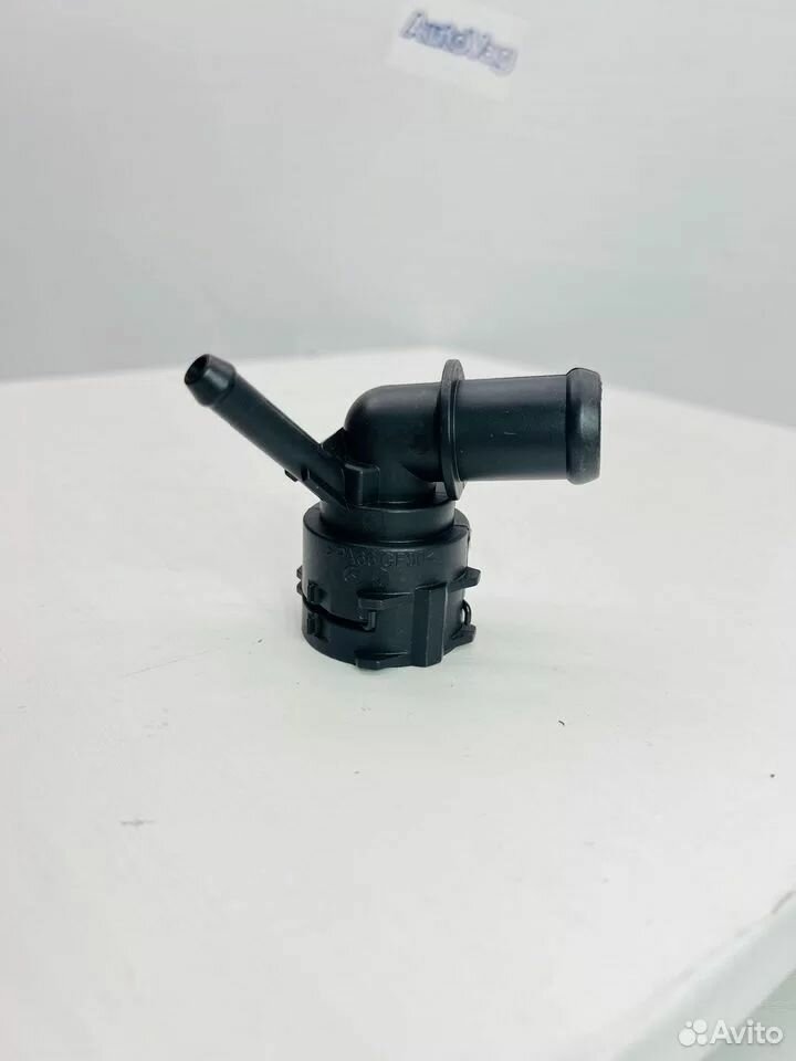 Фланец охлаждения Audi A3 Mk3 (2013-2018), двигатель CAVA 1.4 TSI 125 л. с.