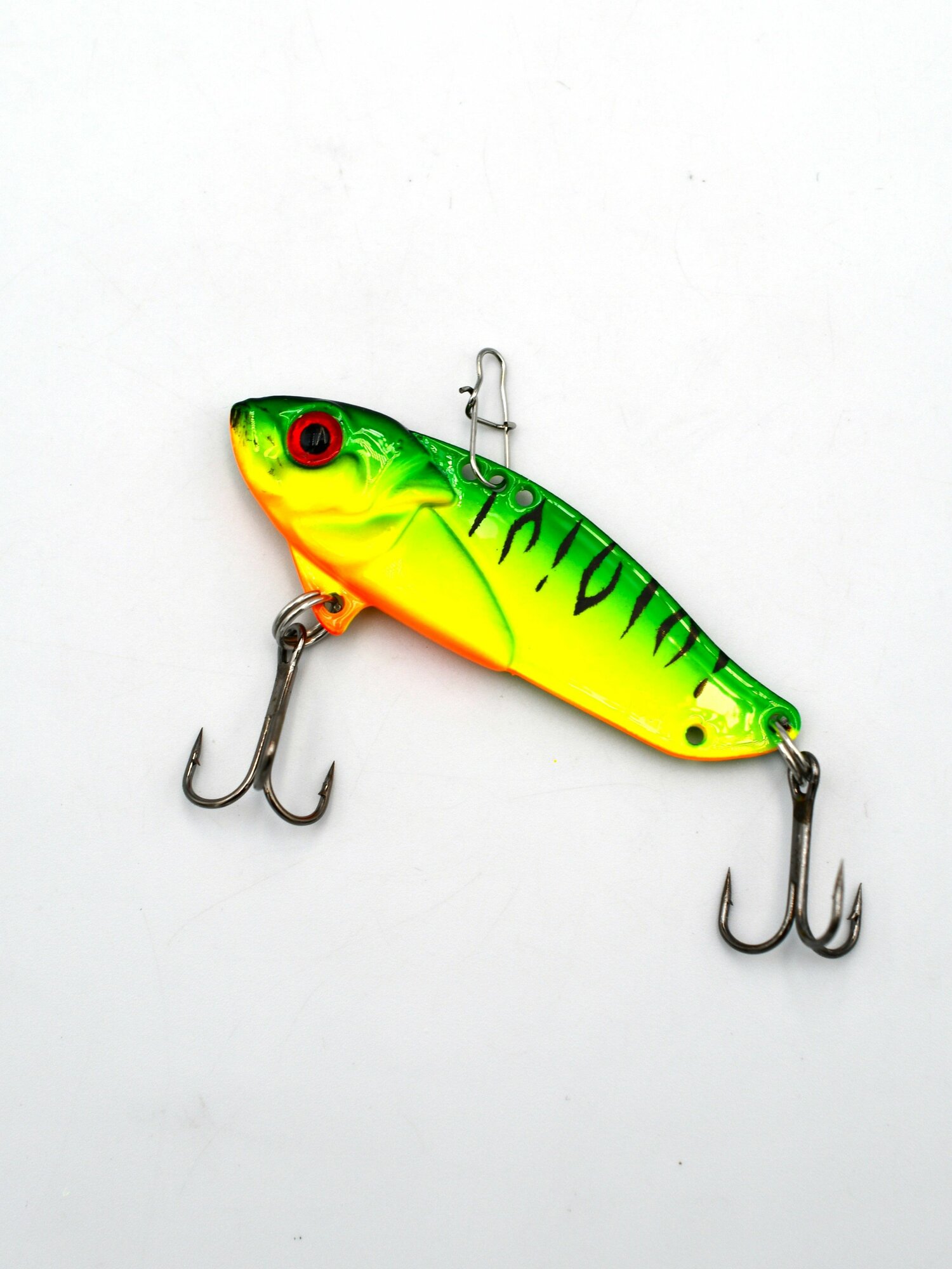 Блесна цикада Snow Wolf 60 на окуня; судака; жереха