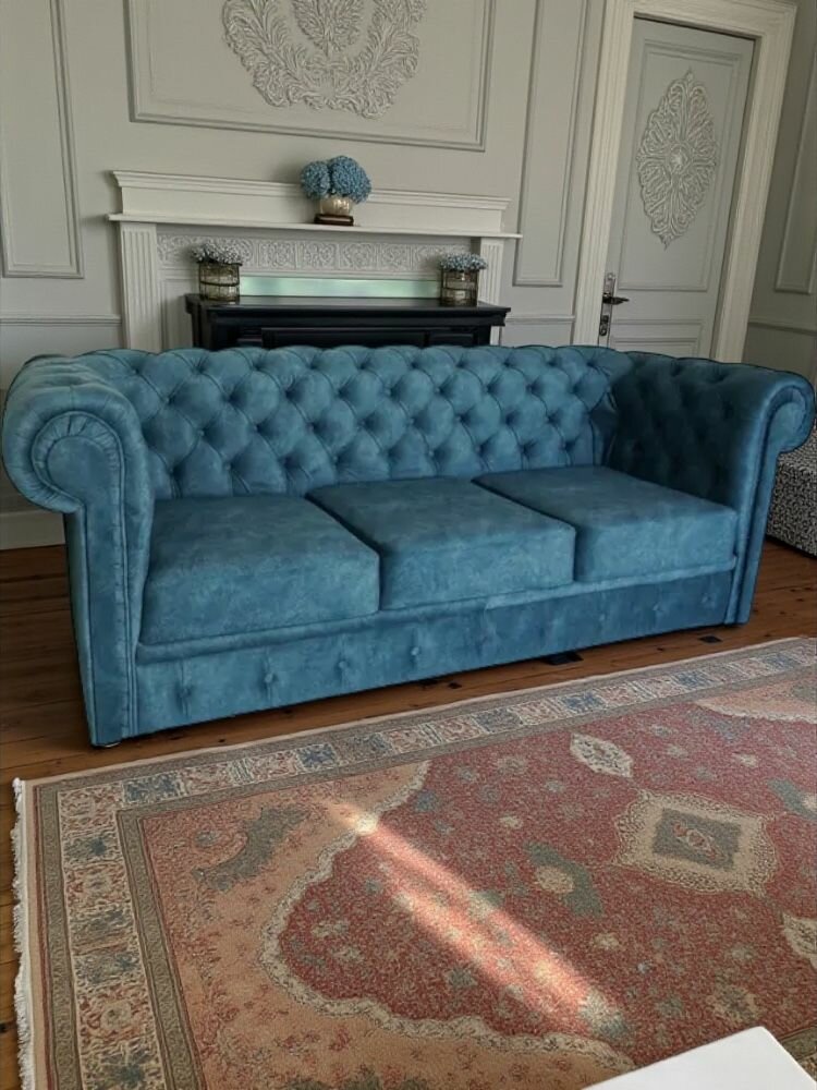 Прямой диван "Честер", КРЕСЛОВЪ33, велюр Lambre 13, синий 225х85х75 см