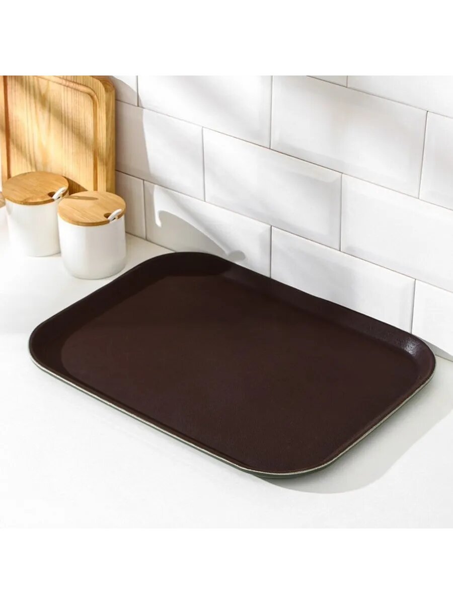 Прорезиненный поднос с антискользящей поверхностью