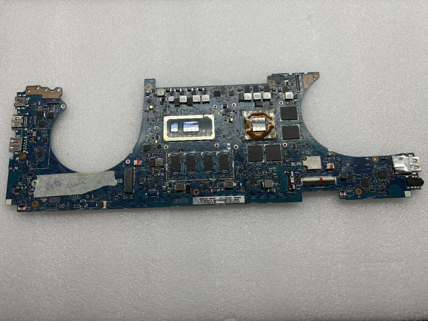 Материнская плата ASUS UX533FD (i7-8565U и GTX1050) (039732)