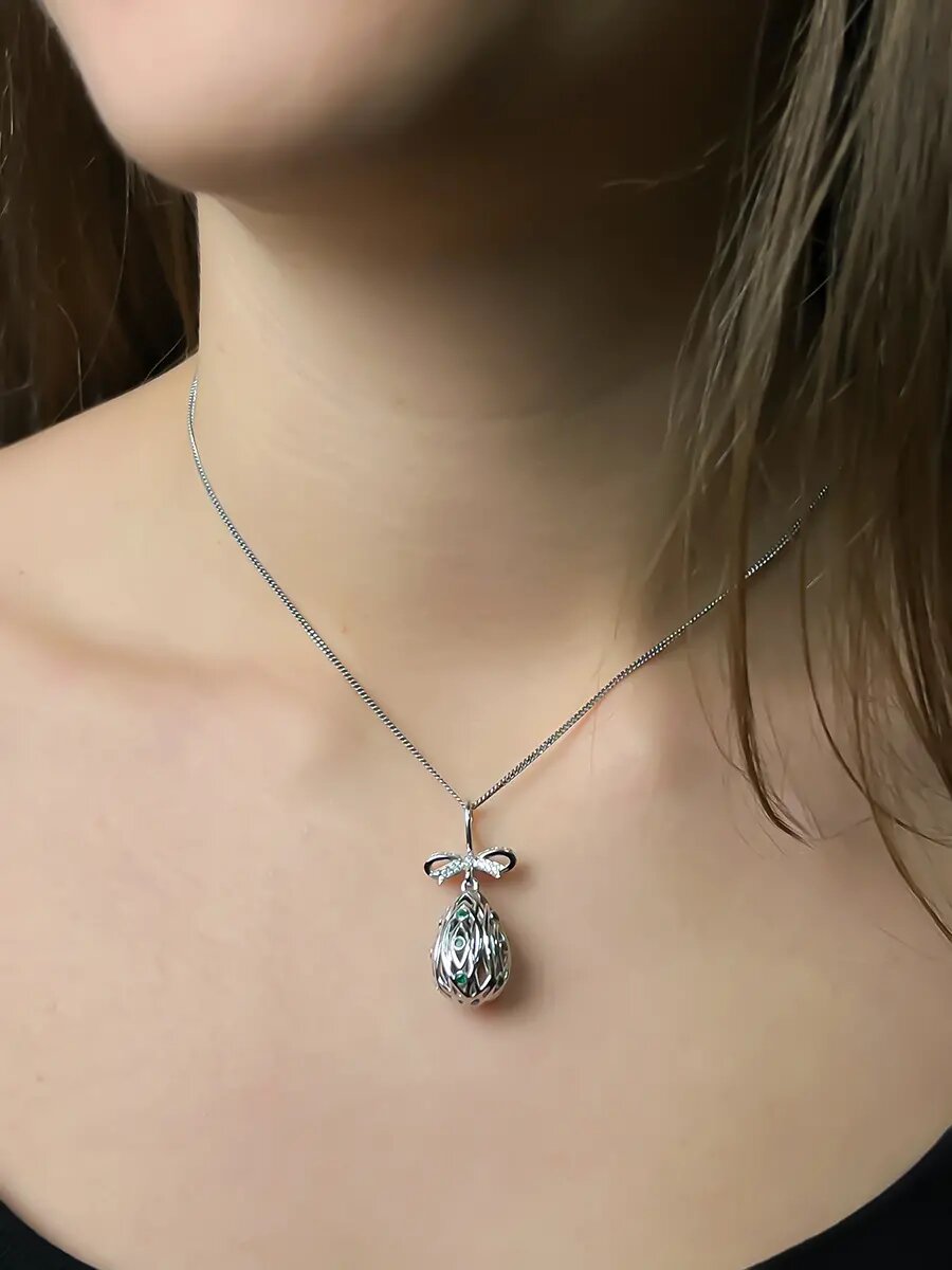 Подвеска, белое золото, 375 проба, родирование, бриллиант выращенный, изумруд