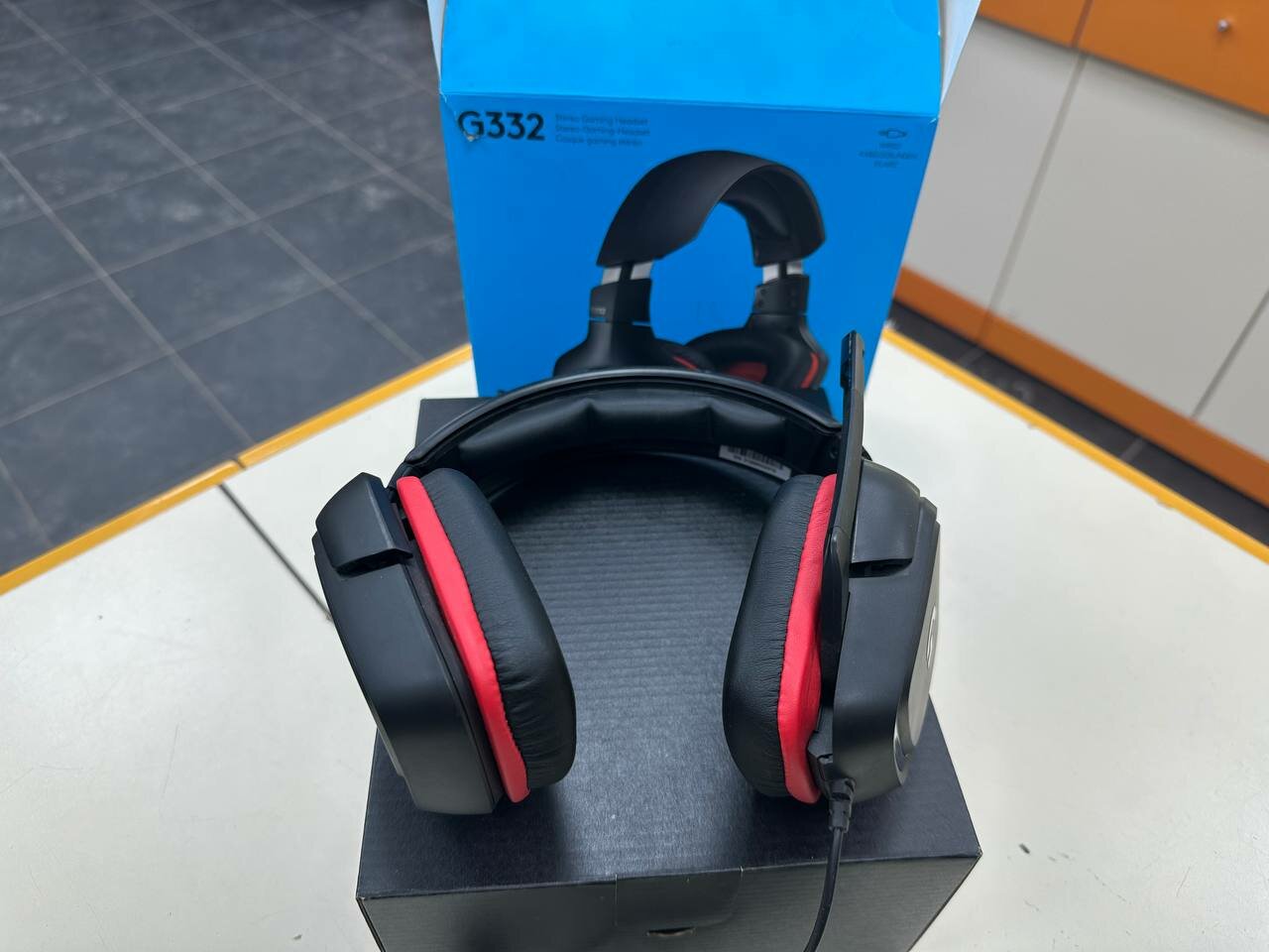 Наушники и гарнитура Logitech Наушники Logitech G332 L981-000757