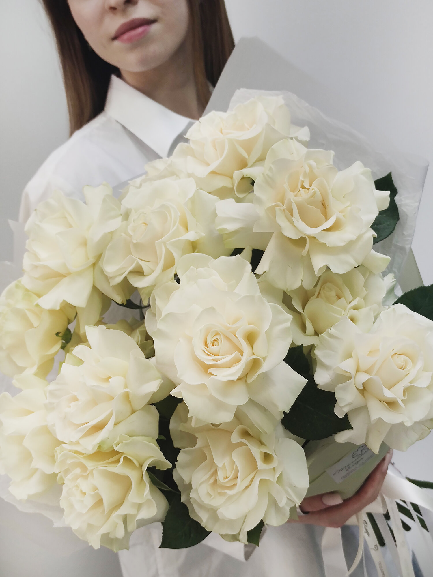 Букет Талисман Флора, белые французские розы, 15 цветов, красивый ароматный