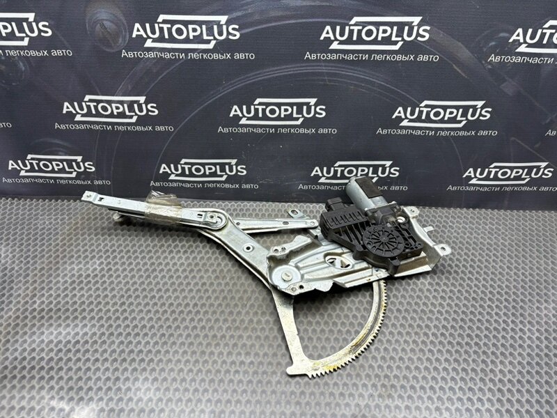 Стеклоподъемник Правый Передний Opel Astra H (1.6) Б/У с пробегом Арт. 13101481