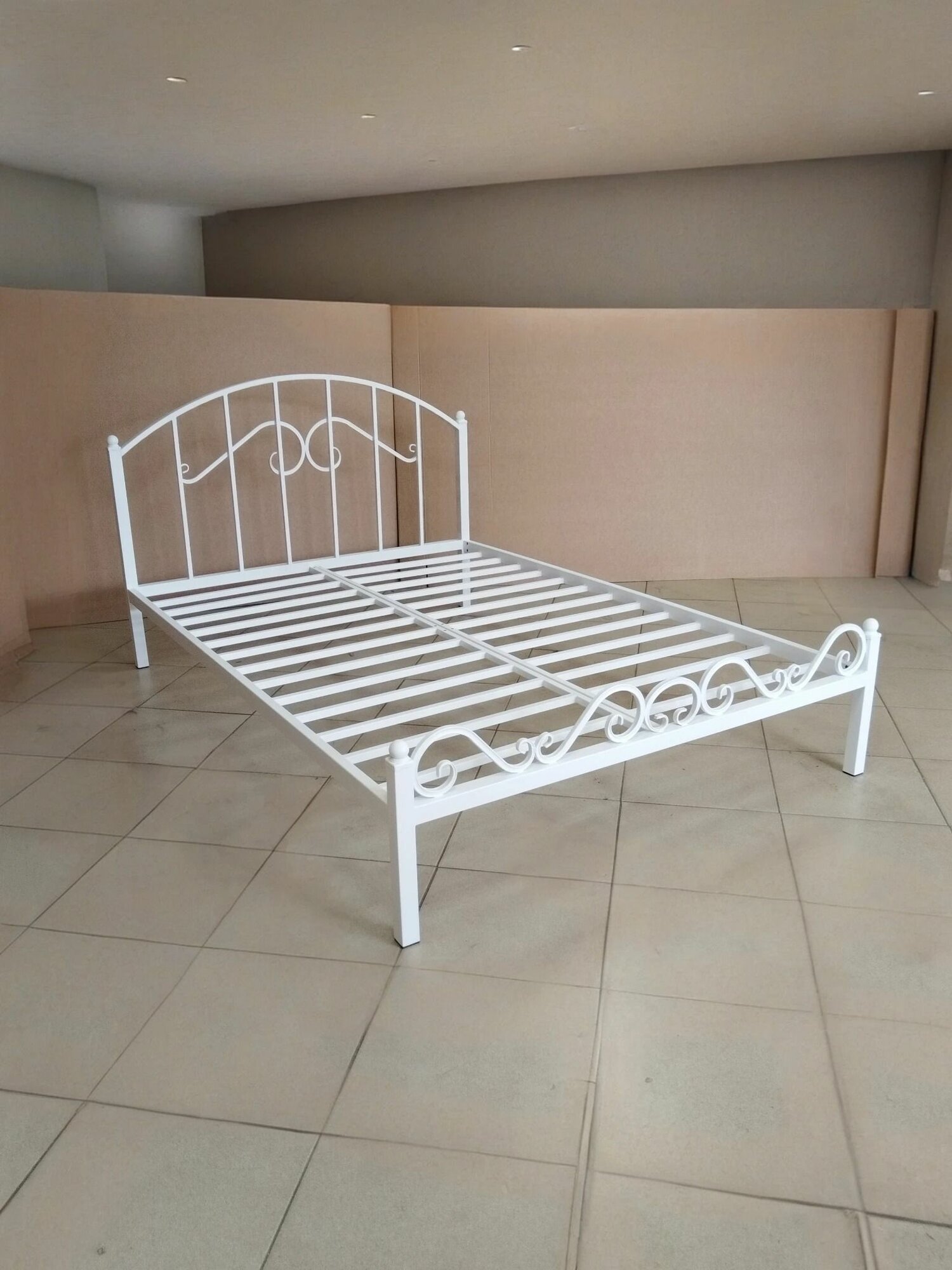Кровать LOFT Mebel Ариэль-2, двуспальное, белая муар, металл, 160x190 см