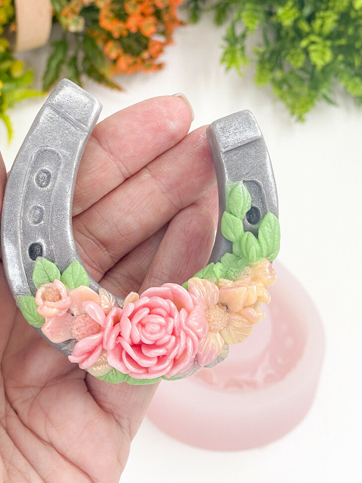 Форма для мыла Самоварочка "Подкова с цветами", силикон, 1 шт