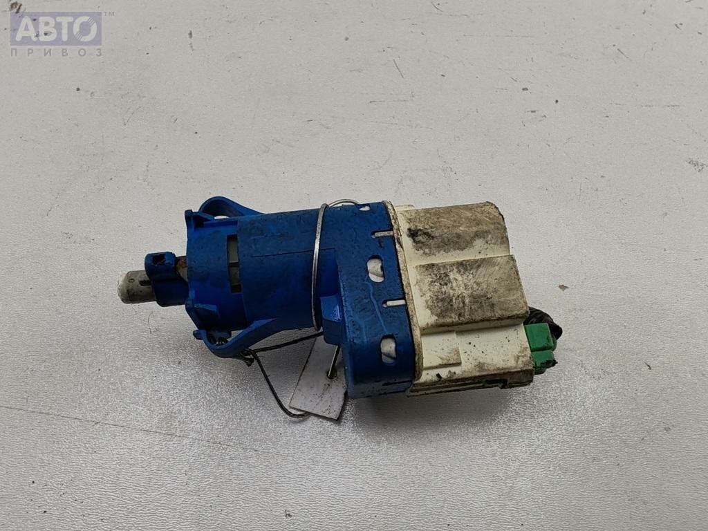 Датчик (включатель) стоп-сигнала Ford Transit (2006-2014)