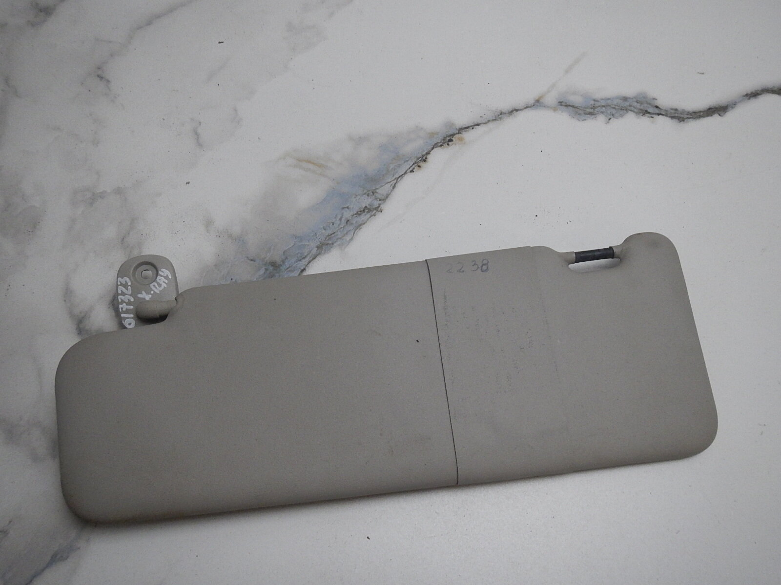 Б/У Козырек солнцезащитный, ВАЗ (VAZ)-LADA XRAY LADA XRAY (15-) левый Грязный. 617323 LADA арт. 964019450R