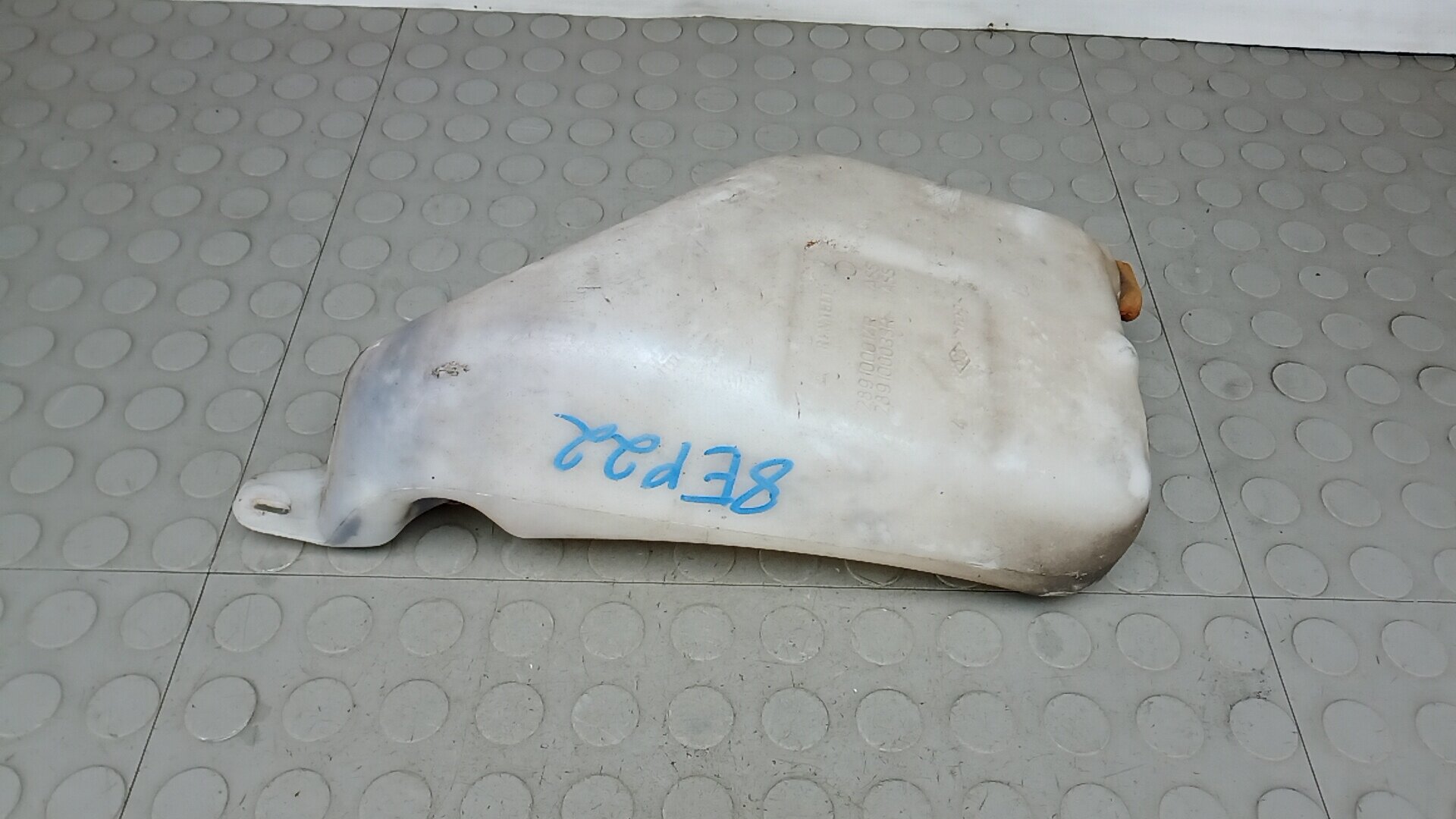 Бачок омывателя RENAULT SCENIC 3