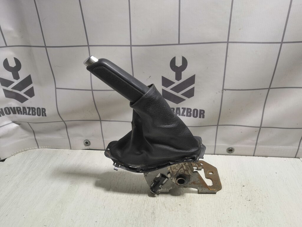 Рычаг стояночного тормоза Ford Focus 2 05-08