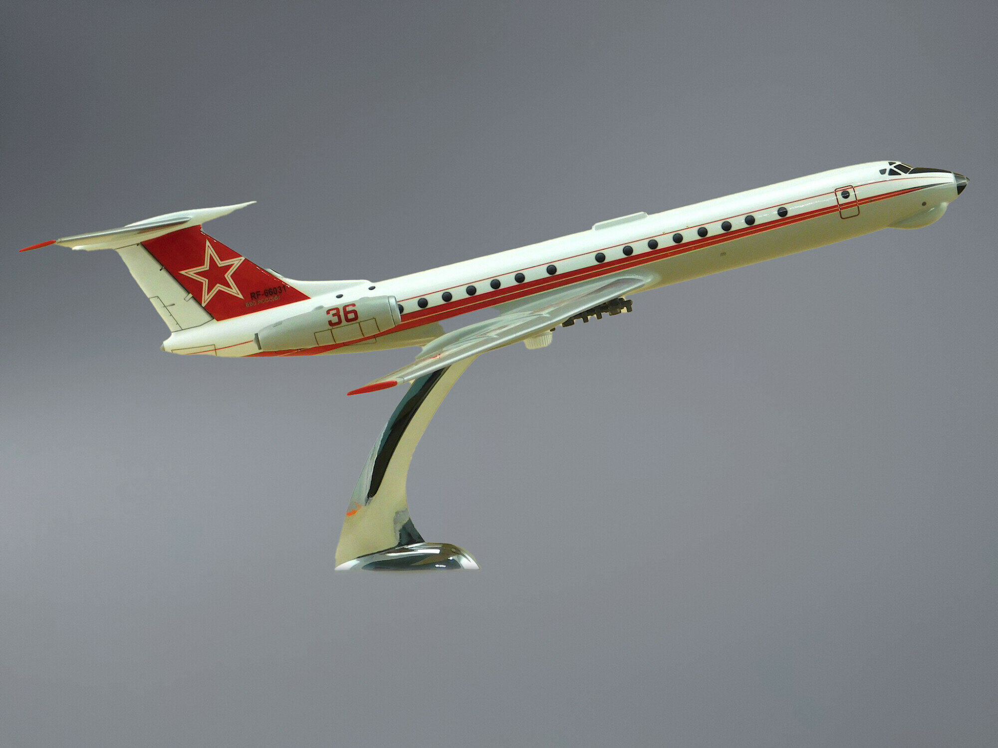 Самолет ТУ-134Ш (ВКС России) [Готовая модель] (1:100) [RF-66031, 36]