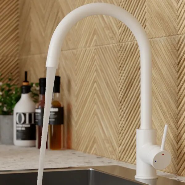 Смеситель кухонный Delinia Loa высота 25 см цвет белый