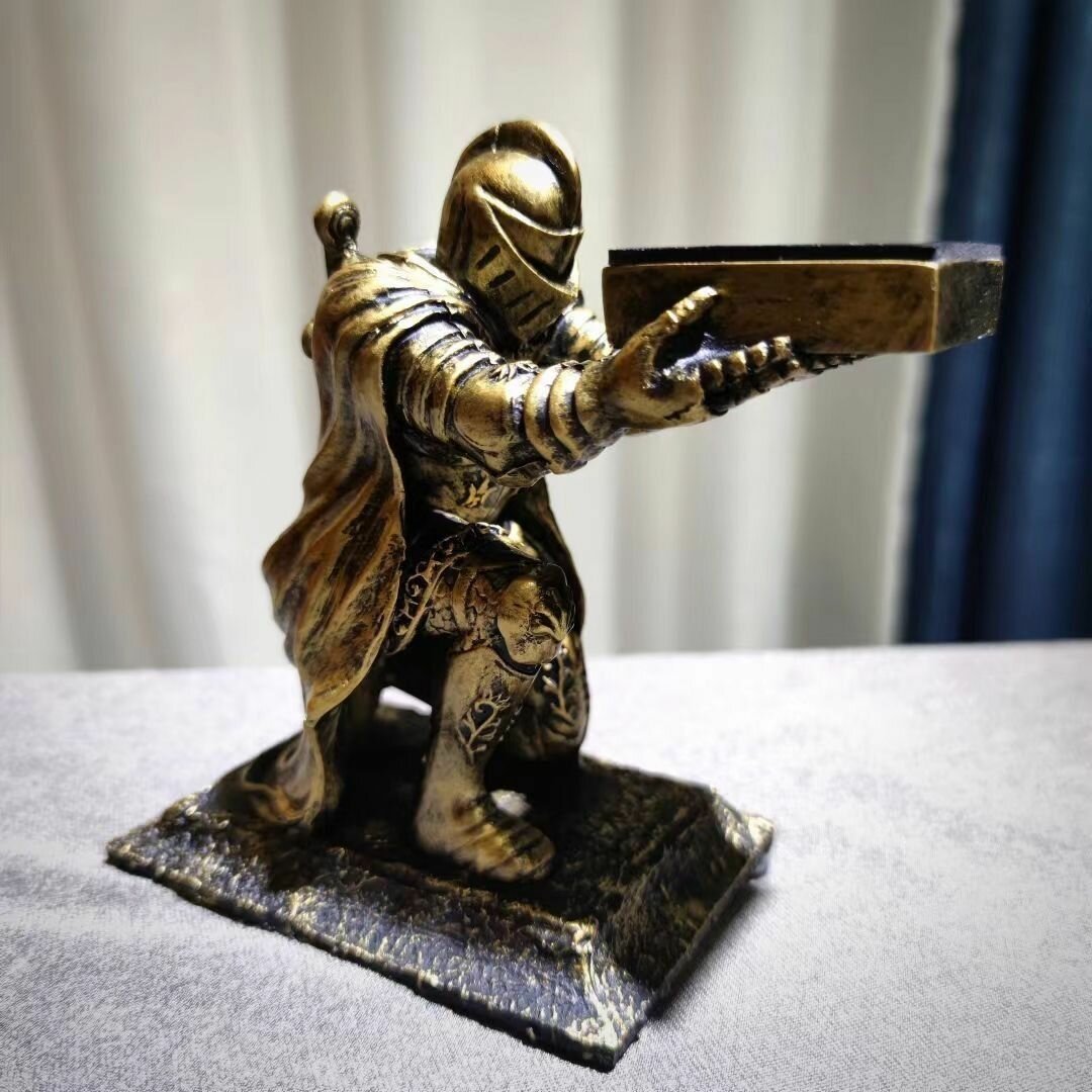 Подставка для часов в виде рыцаря – зарядный держатель для Huawei