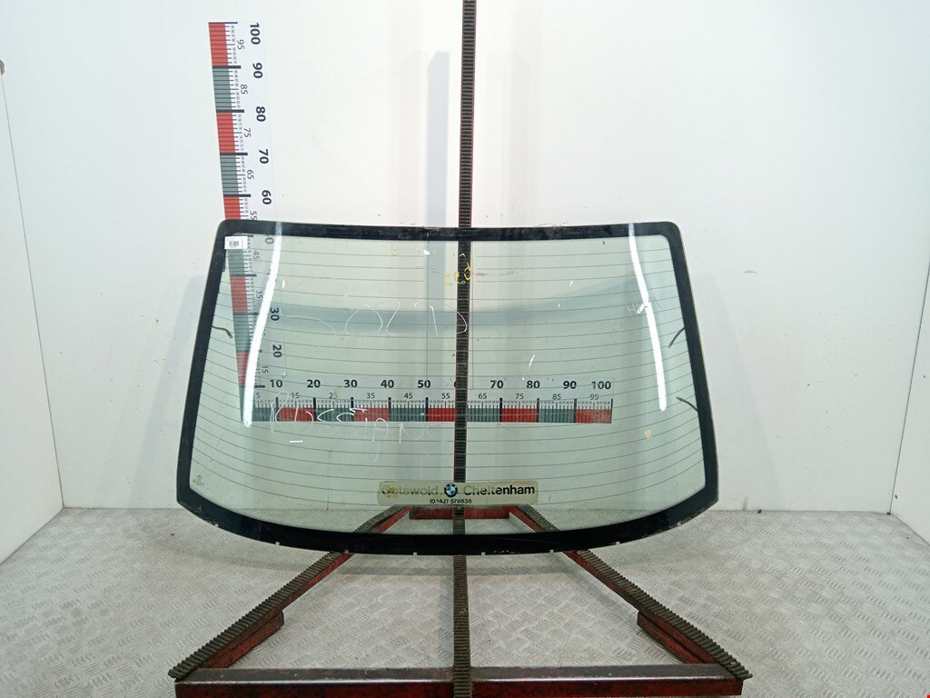 Стекло заднее BMW 5-Series (E34) 51318181395 арт. 2240369