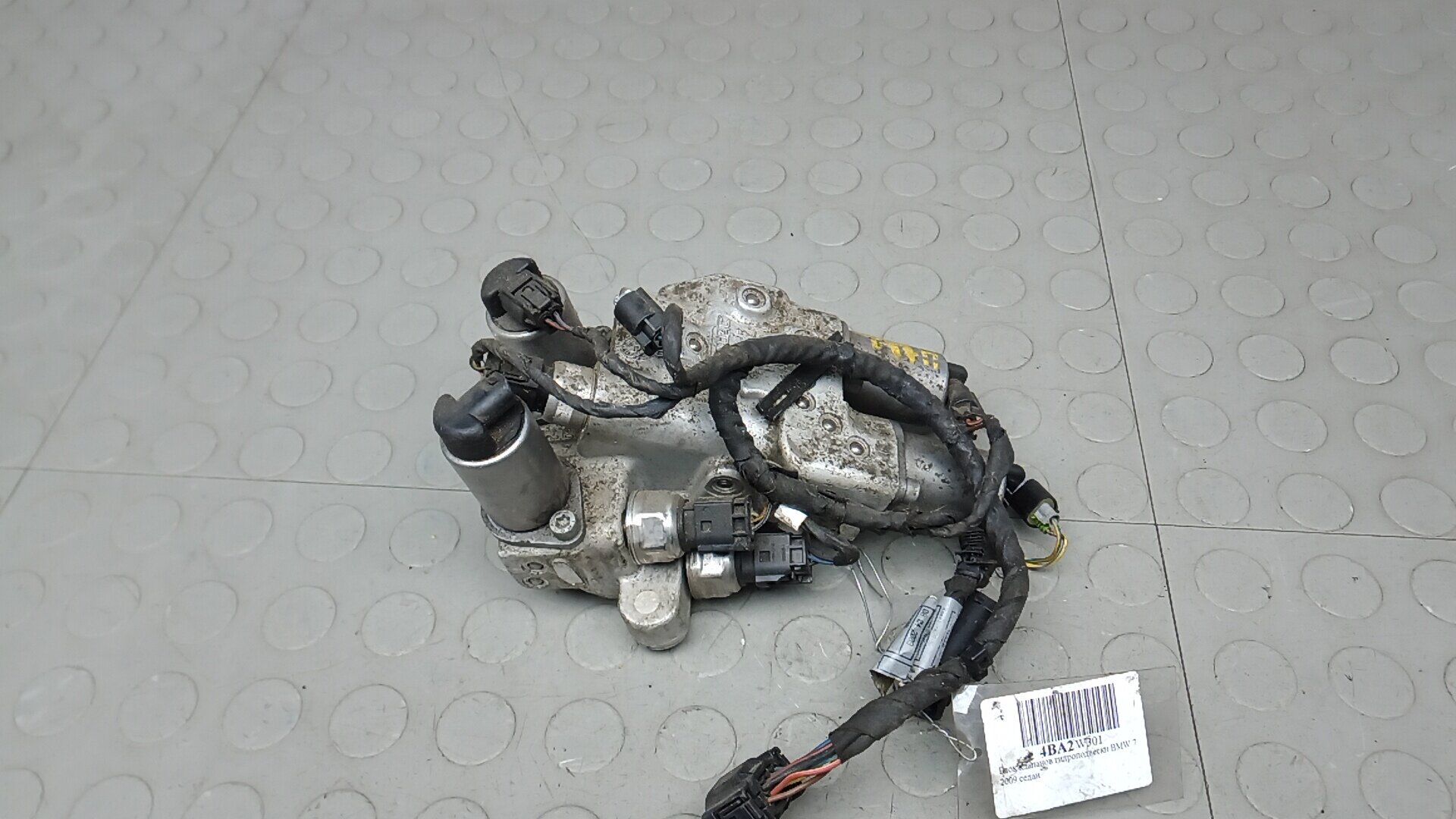 Клапан пневмоподвески BMW 7 F01