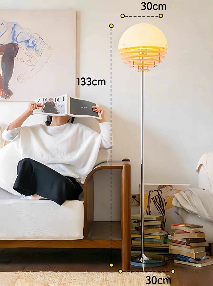 Напольный торшер в винтажном кремовом стиле цвета закатного апельсина