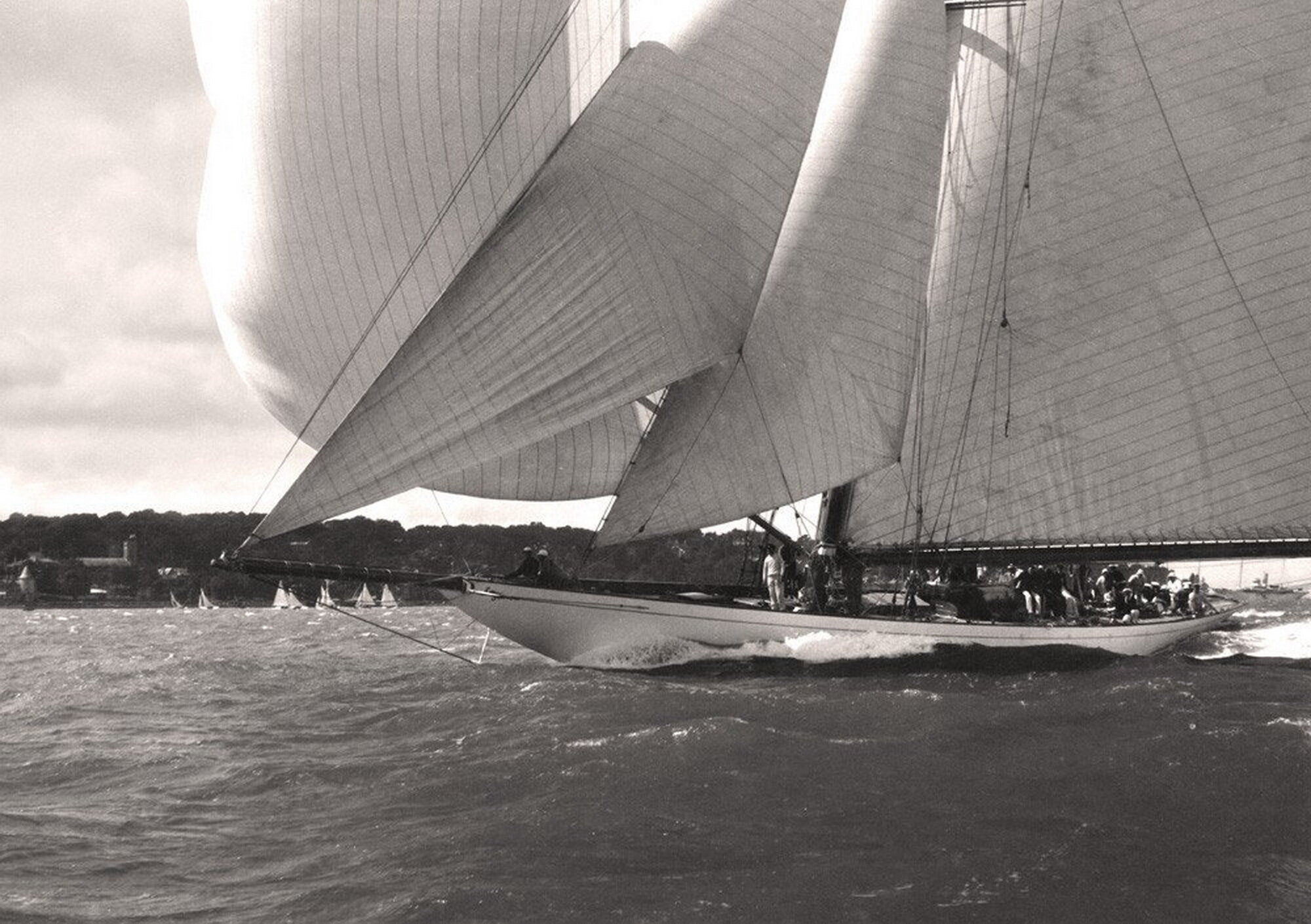 Плакат, постер Парусная регата-классическая яхта на бумаге, размер 21х30см