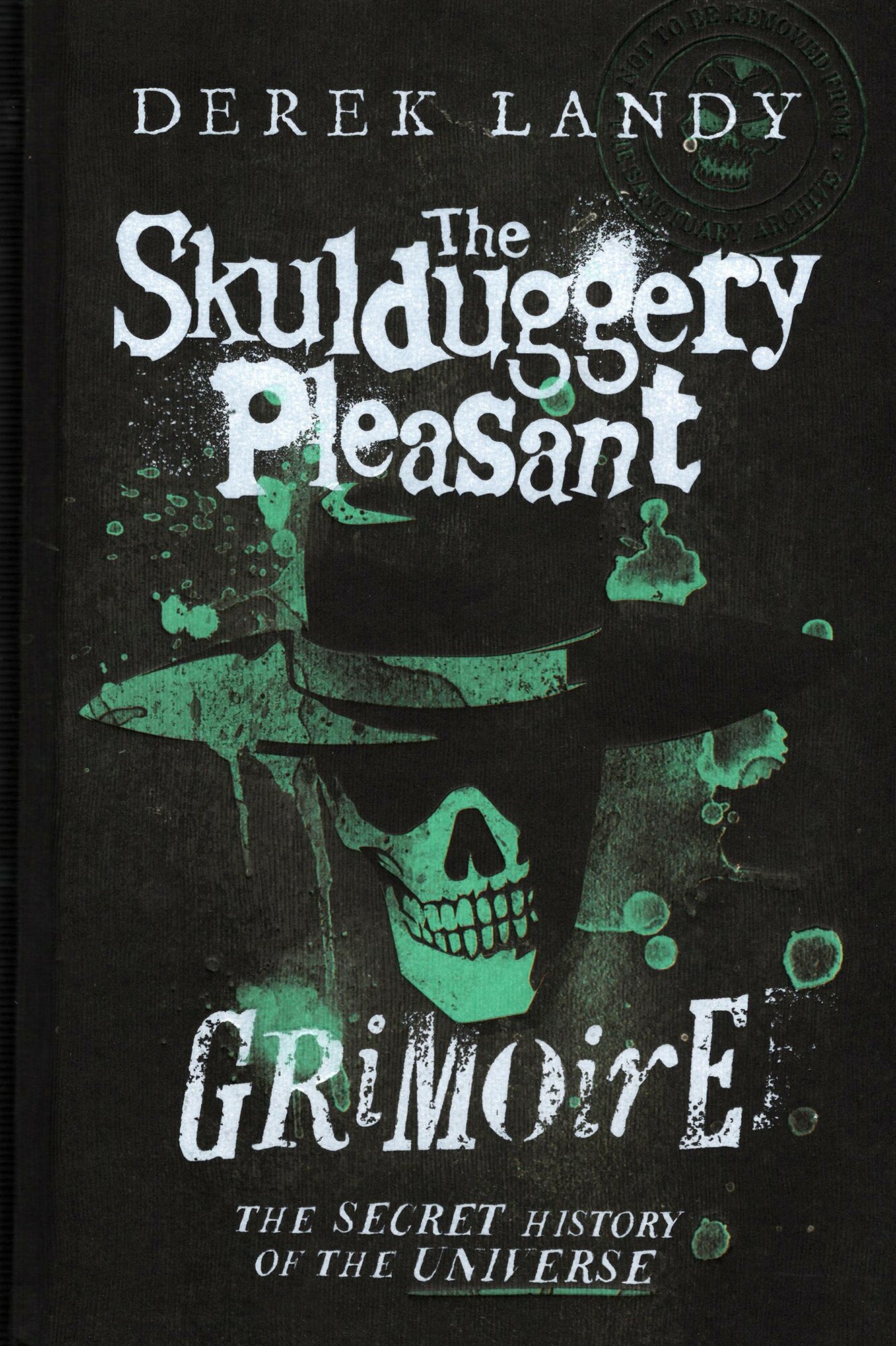 The Skulduggery Pleasant Grimoire / Книга на Английском