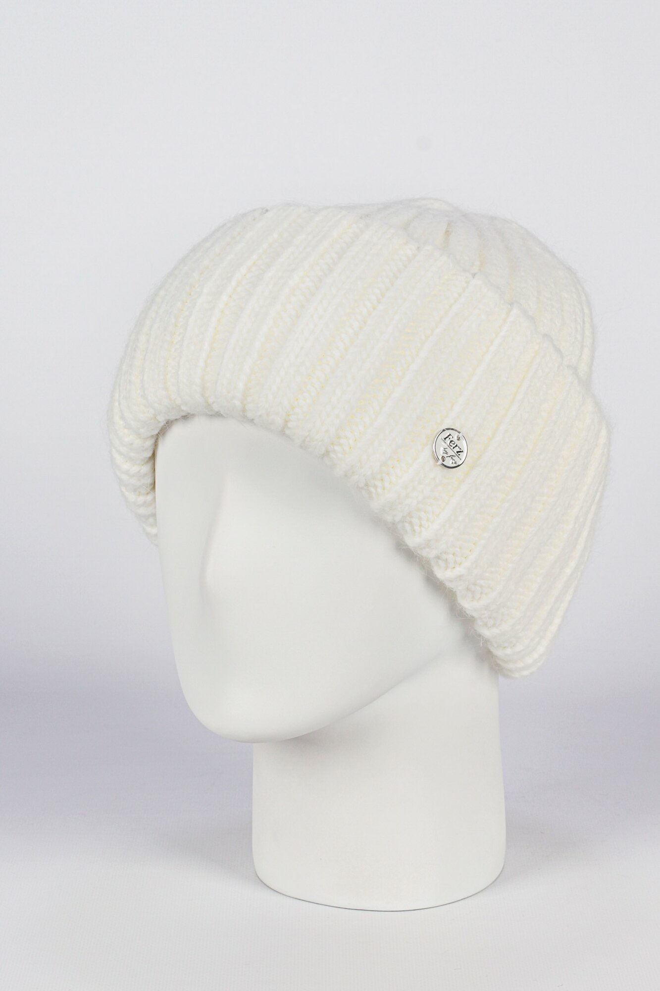 Шапка для женщин