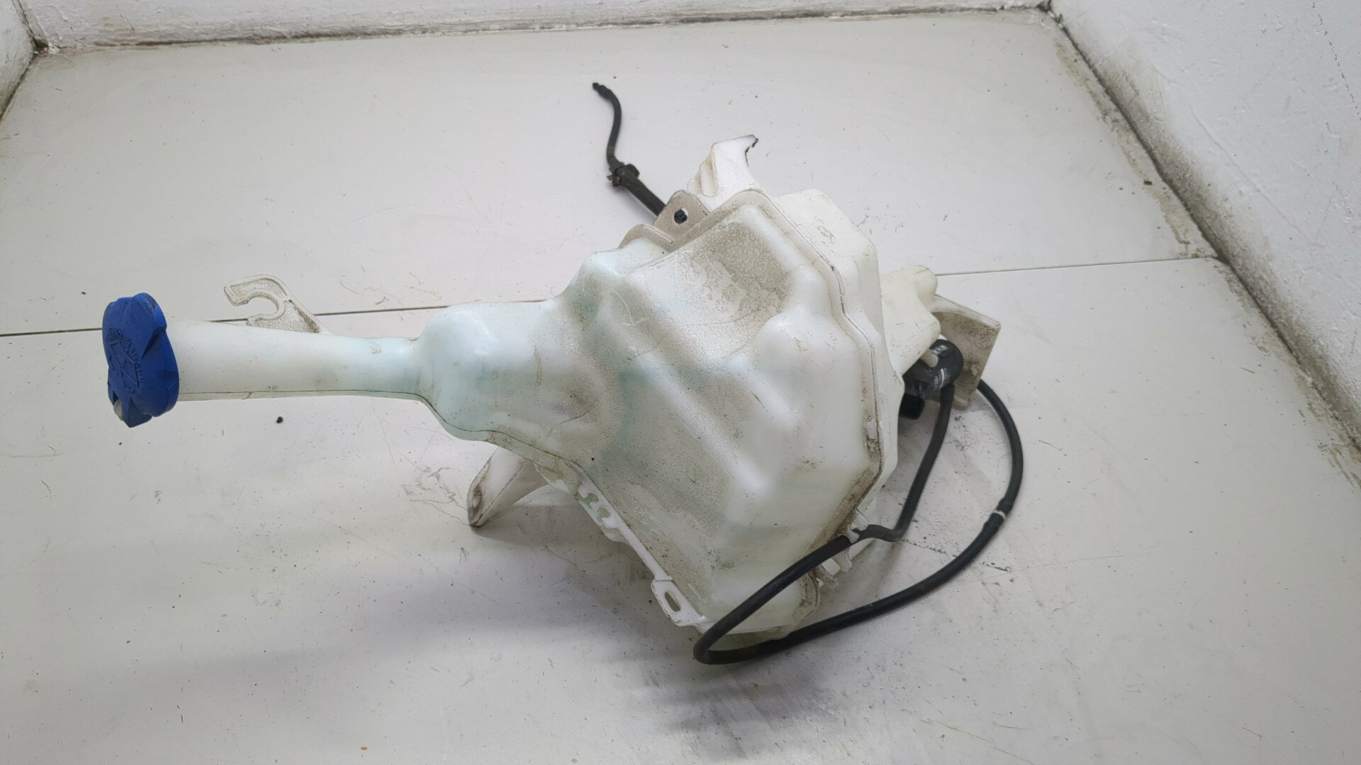 Бачок омывателя Hyundai Accent (Solaris) Б/У