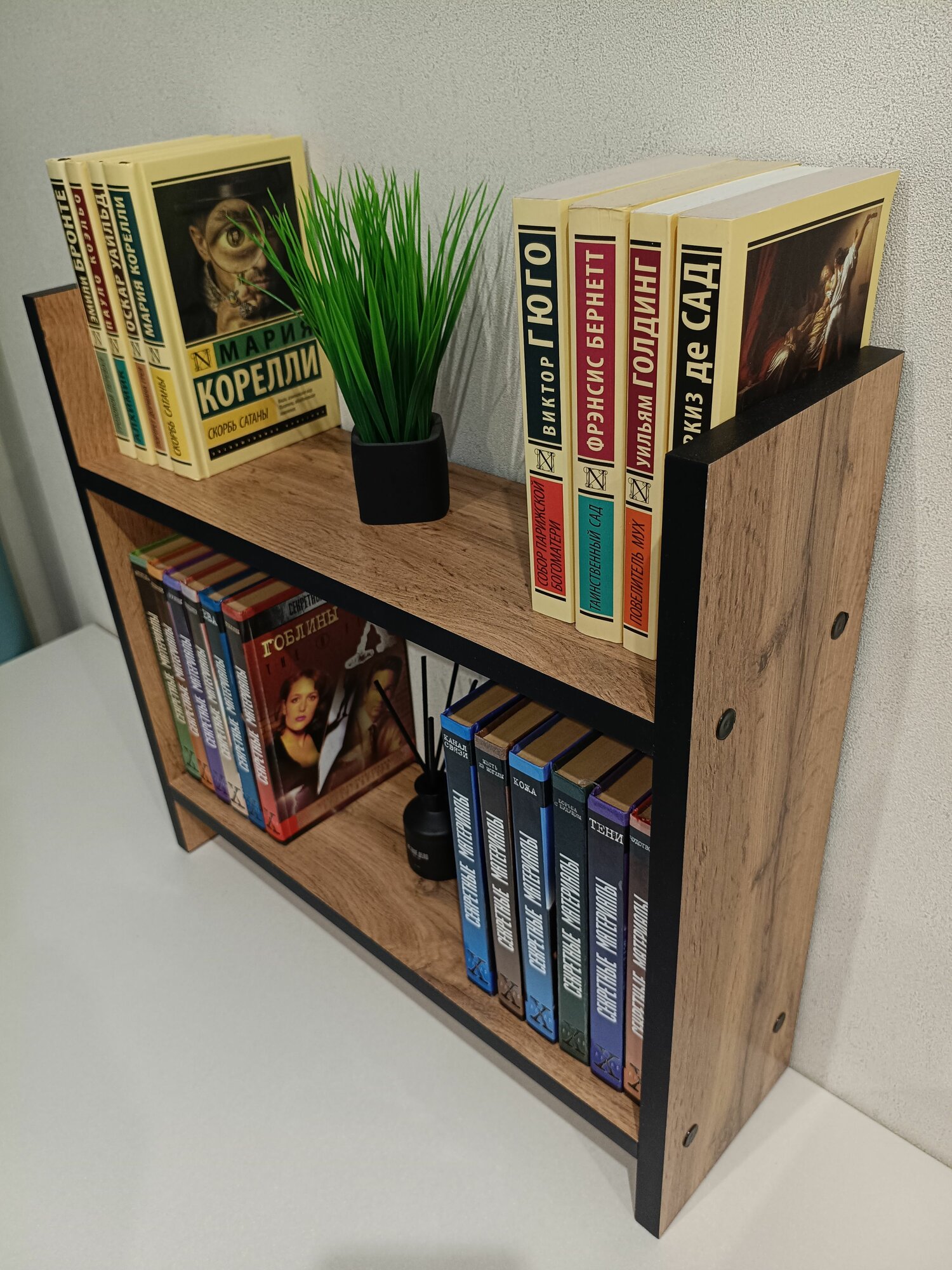 Полка настольная для книг, посуды, поделок, специй, канцелярии.