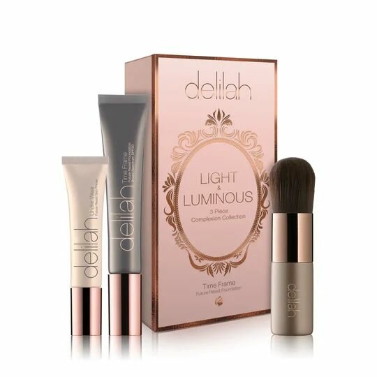 Delilah Набор средств для макияжа лица Time Frame Light & Luminous Complexion