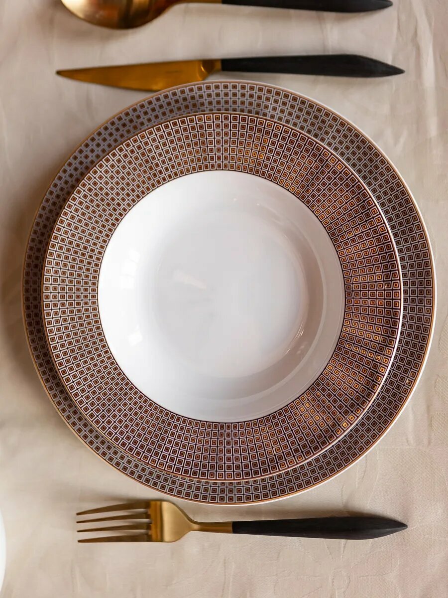 Тарелка десертная фарфоровая 19 см