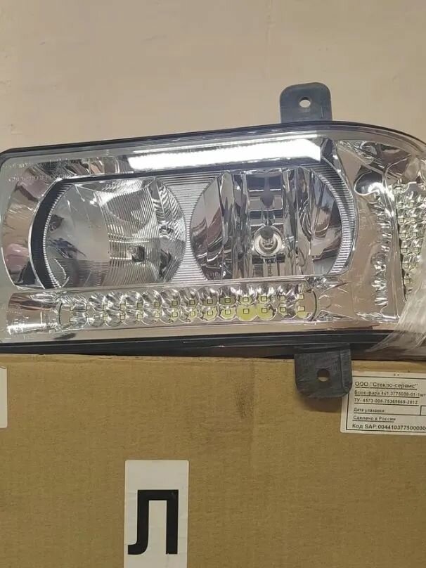 Блок-Фара левая оригинал Камаз