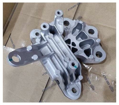 Опора двигателя левая Geely 1077062500 Geely: 1077062500