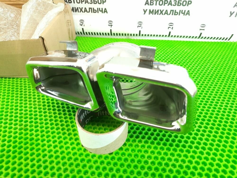 Насадка на глушитель задняя левая Mercedes-Benz A1664901627