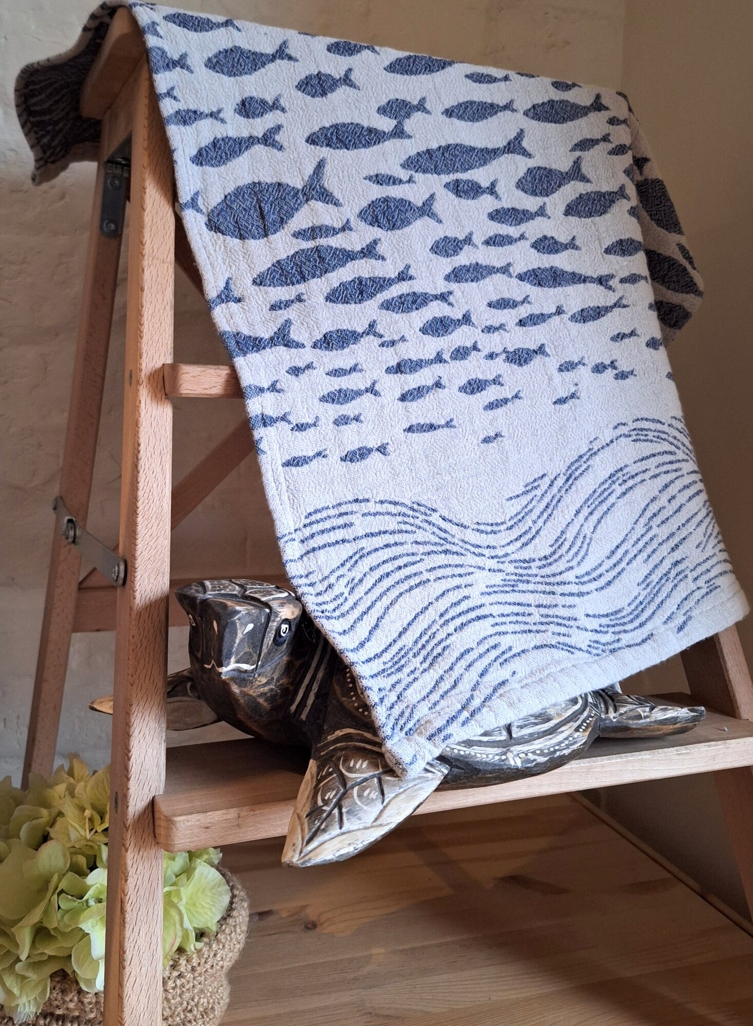 Полотенце льняное Океан индиго, умягченное полотенце 46х69 см