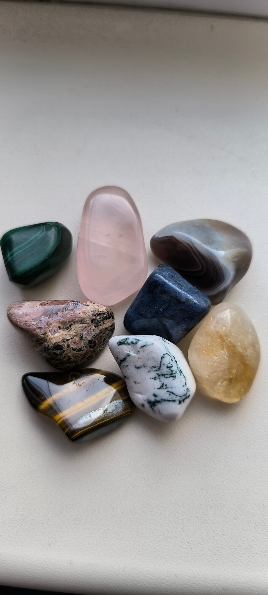 Натуральные камни самоцветы крупные