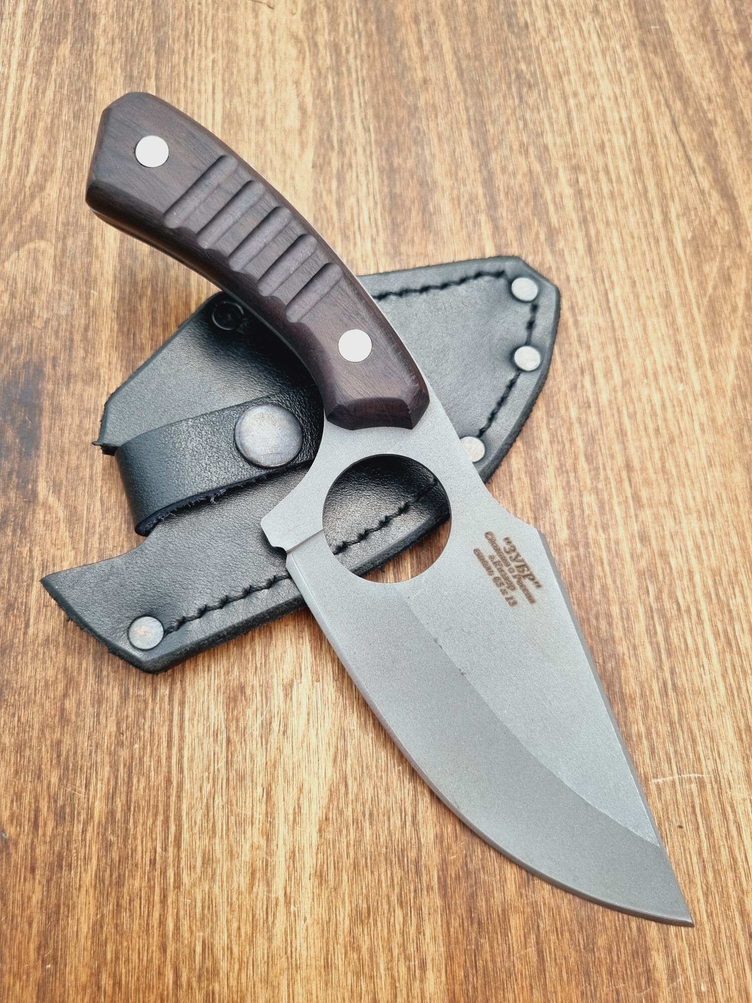 Туристический нож "Зубр", лезвие 12см, рукоять из граба, сталь 65Х13