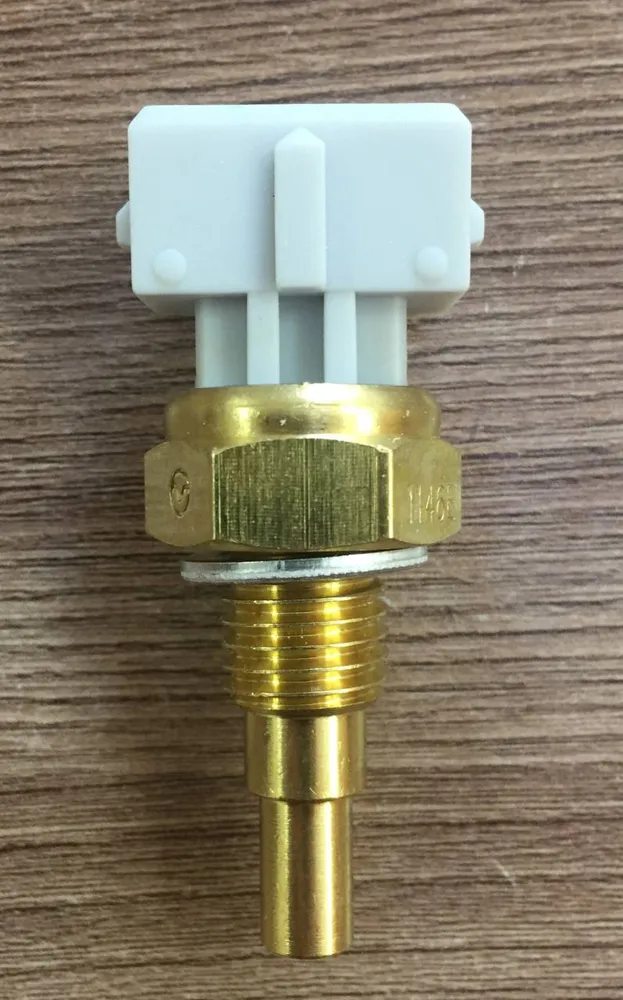 Датчик температуры охлаждающей жидкости 3 контакта Серая фишка хорошее качество В термостат 3 контакта Chery Amulet