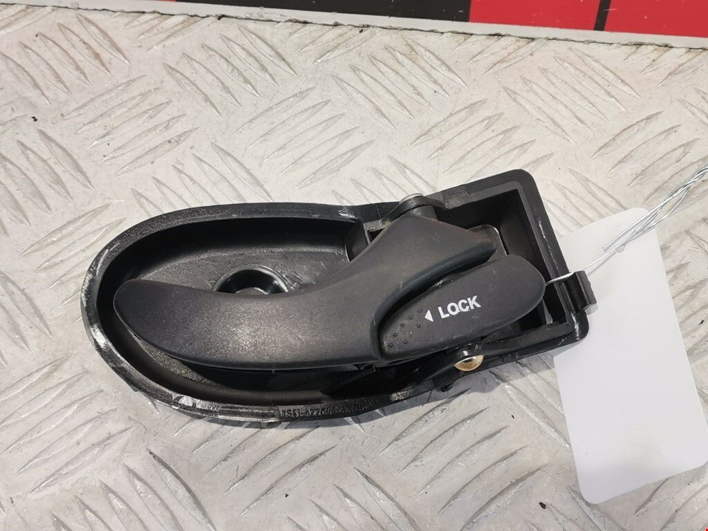 Ручка двери внутренняя передняя правая Ford Focus 1 XS41A22600AK арт. 1543103