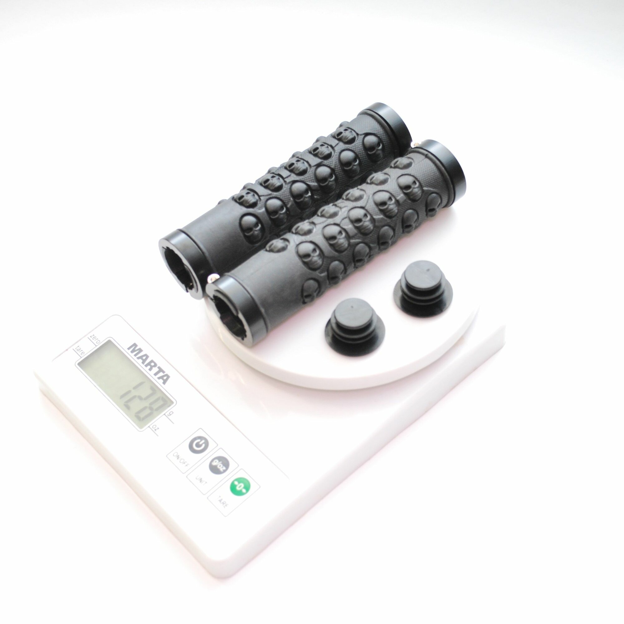 Ручки для руля, грипсы MTB GENOME Cranium (черный)