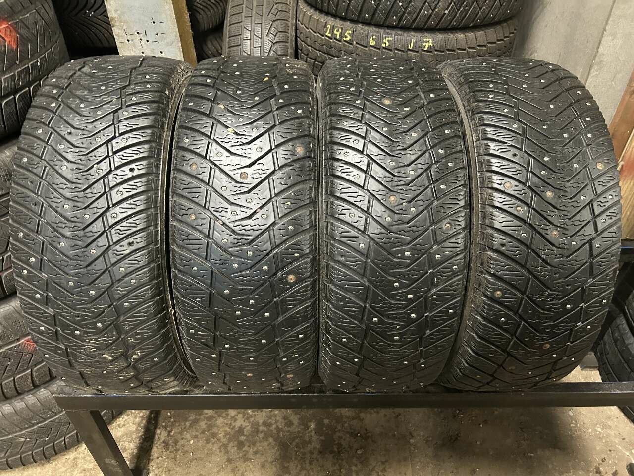 205/55 R16 94T Yokohama Ice Guard IG65 остаток:5 мм год:2018 арт:0f1414f0