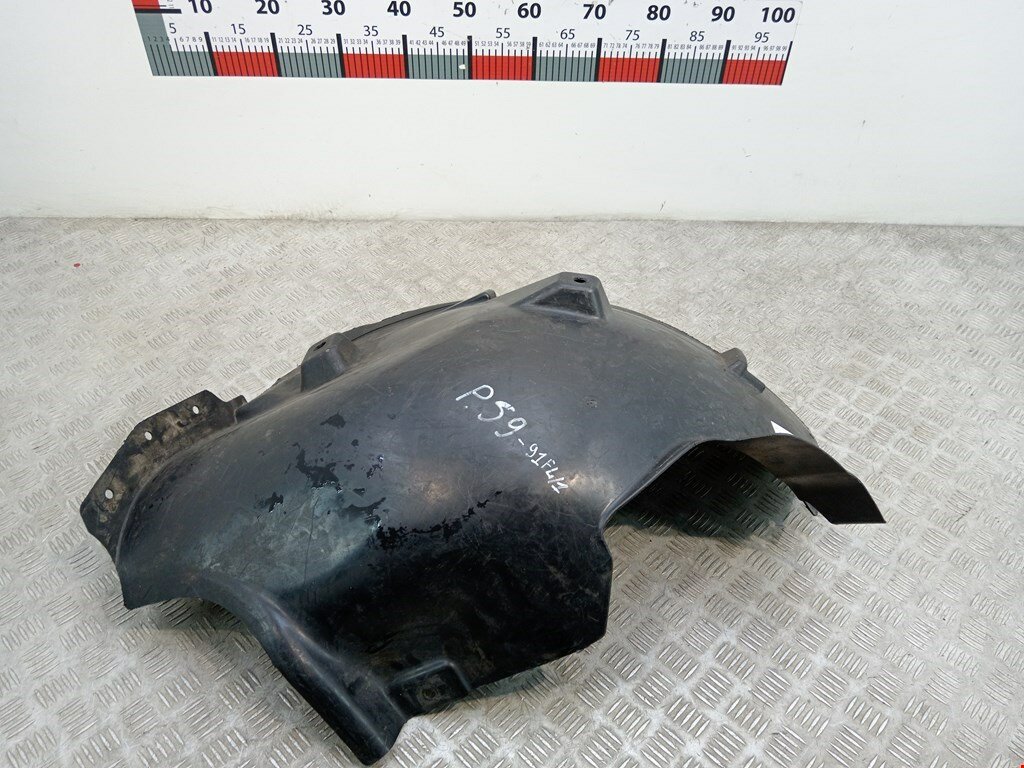 Подкрылок (защита крыла) передний левый Mercedes ML-Class (W164) A1648840122 арт. 2248478