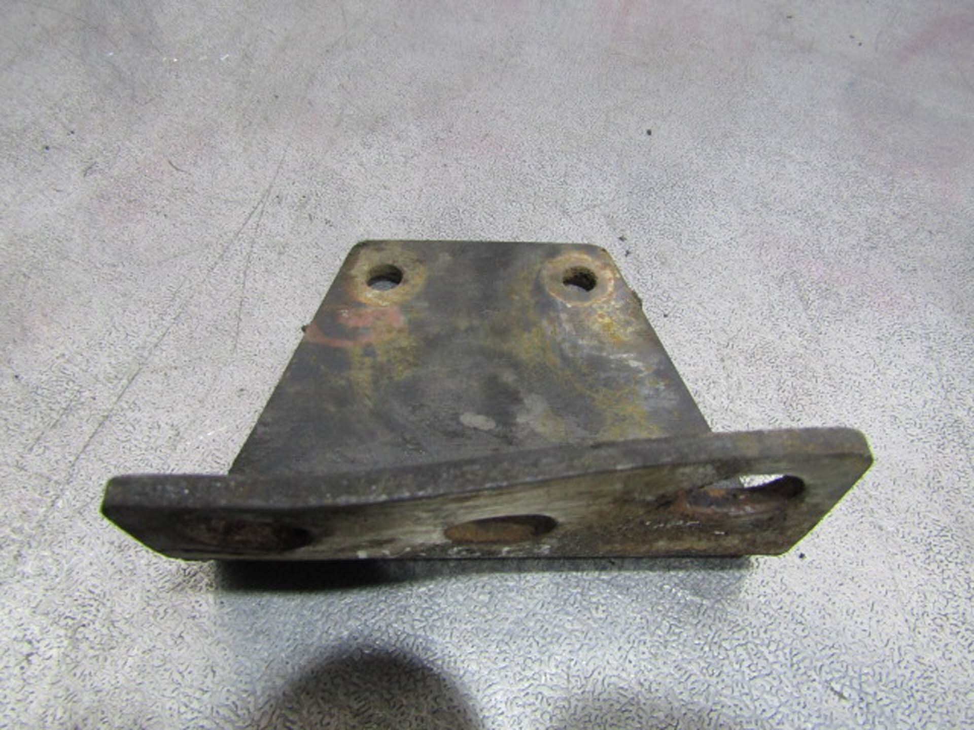 Кронштейн крепления передней рессоры Iveco Stralis Дефект!!! Гнутый!!!