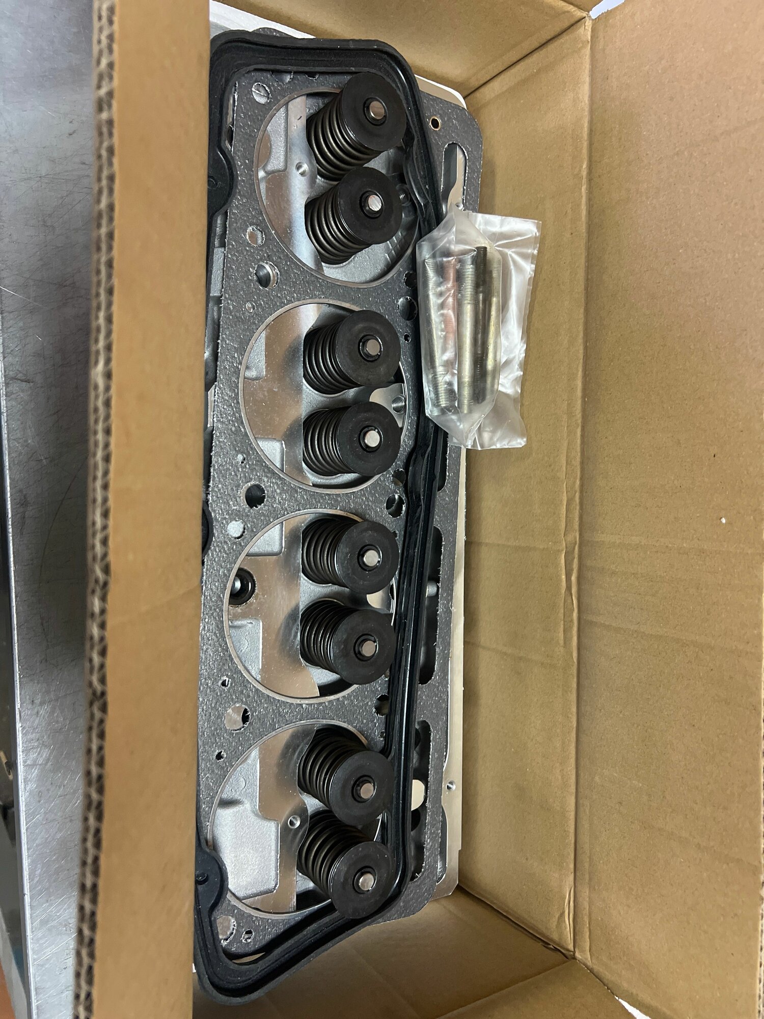 Головка блока цилиндров Ренивал УМЗ-4213 для а/м УАЗ-452,469, Хантер