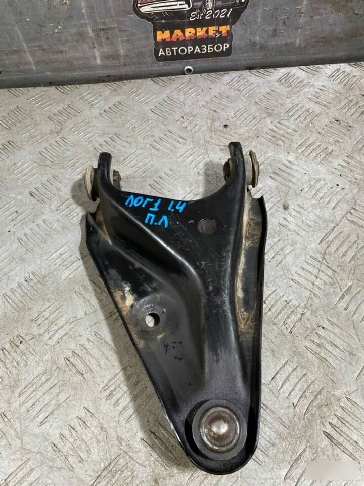 Рычаг передний левый Renault Logan 2009-2015