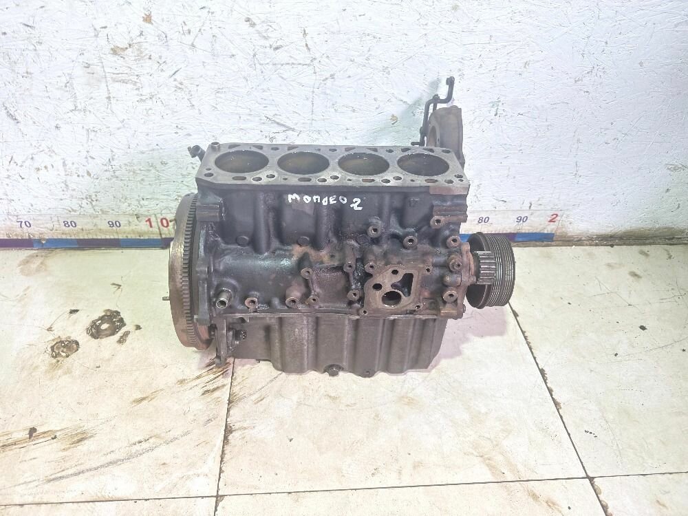 Блок цилиндров Ford Mondeo II 1068118