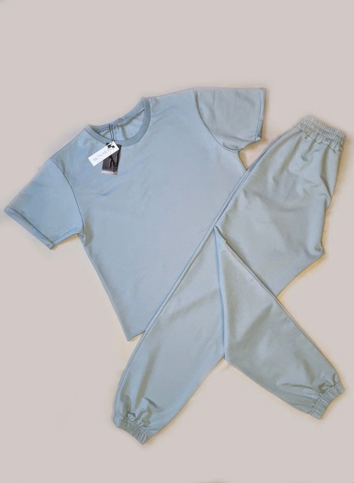 Костюм спортивный