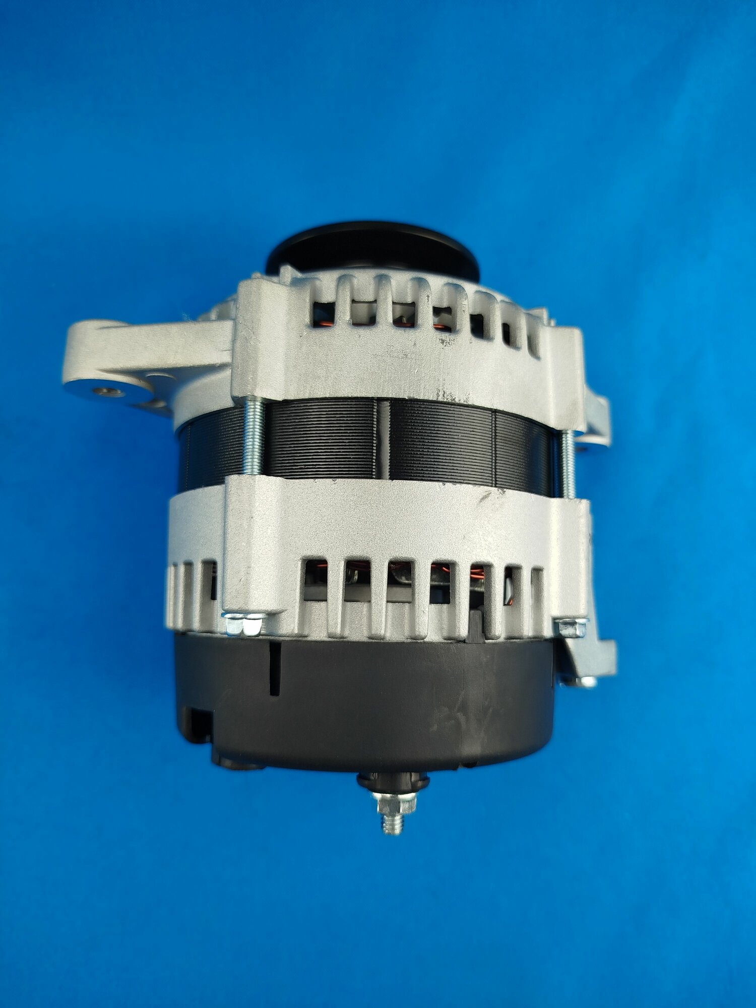 Генератор "LECAR" для автомобилей Daewoo Matiz 98->15, Chevrolet Spark 05->10 (65A) (тип Mando)