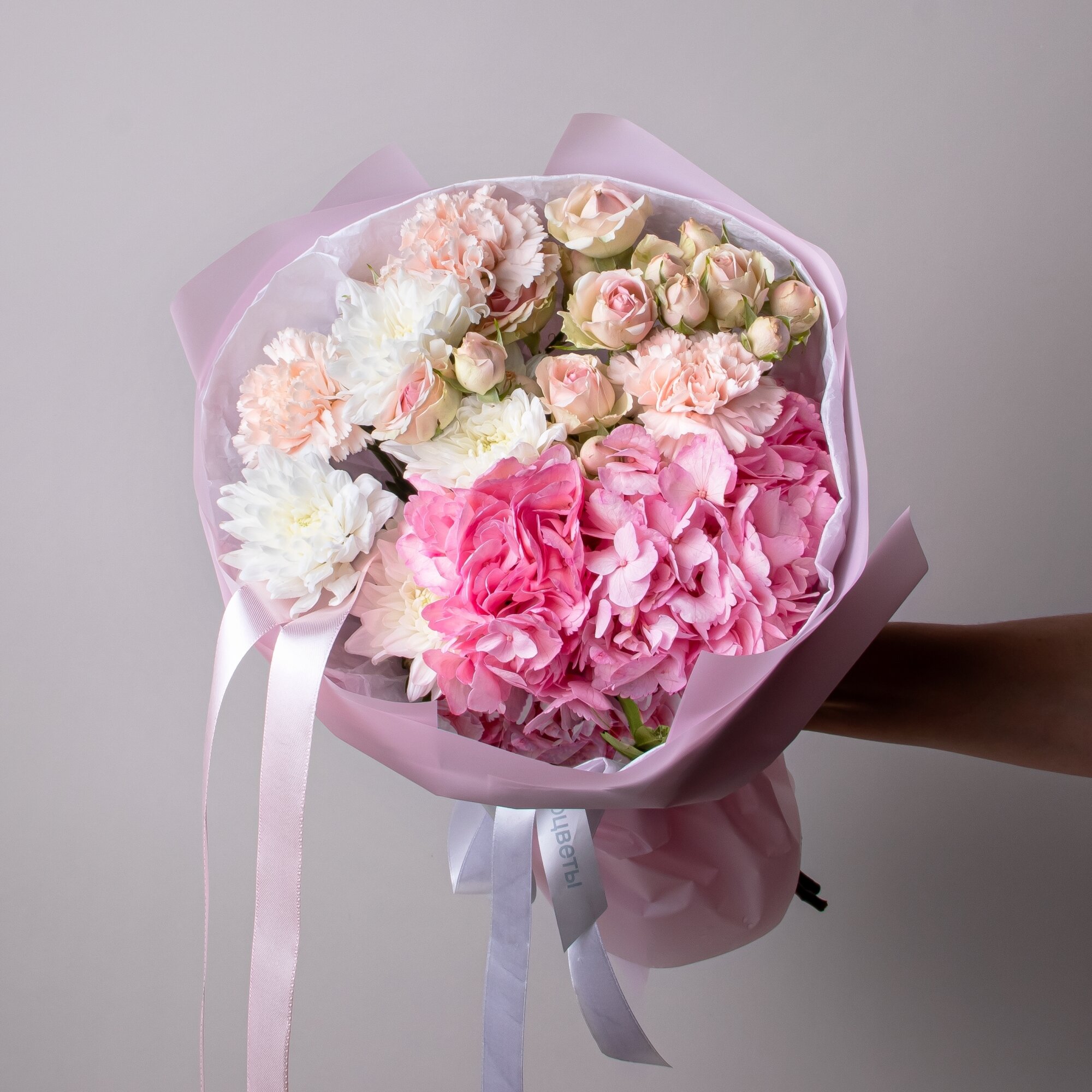 Букет цветов Розовое счастье XS в коробке и аквабоксе от "Простоцветы"