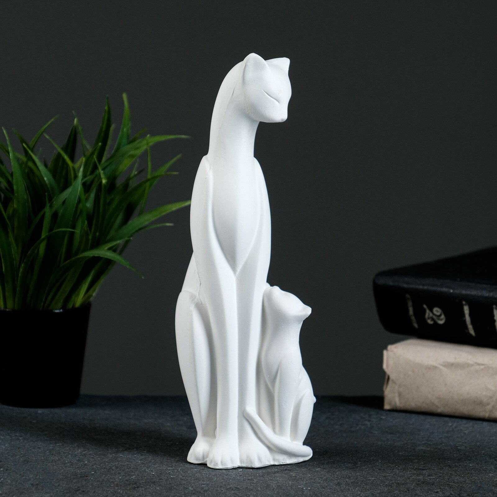 Фигурка гипс «Кошка с котенком», 21×7×7 см